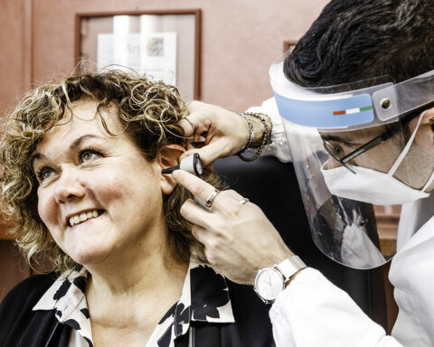 Ipoacusia cause soluzioni e l'importanza di una diagnosi precoce